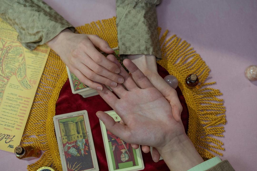 Signs of Psychic Attack & Tips to Protect Your Mind and Body